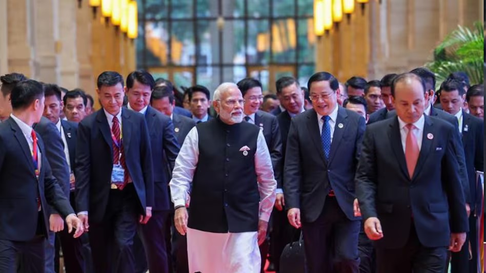 East Asia Summit के मंच पर PM मोदी की धाक, उद्धाटन स्पीच के बाद तुरंत ...